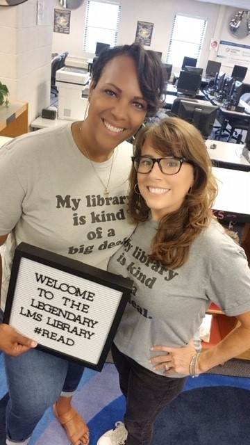 Loiederman Middle School Media Center | A. Mario Loiederman MS